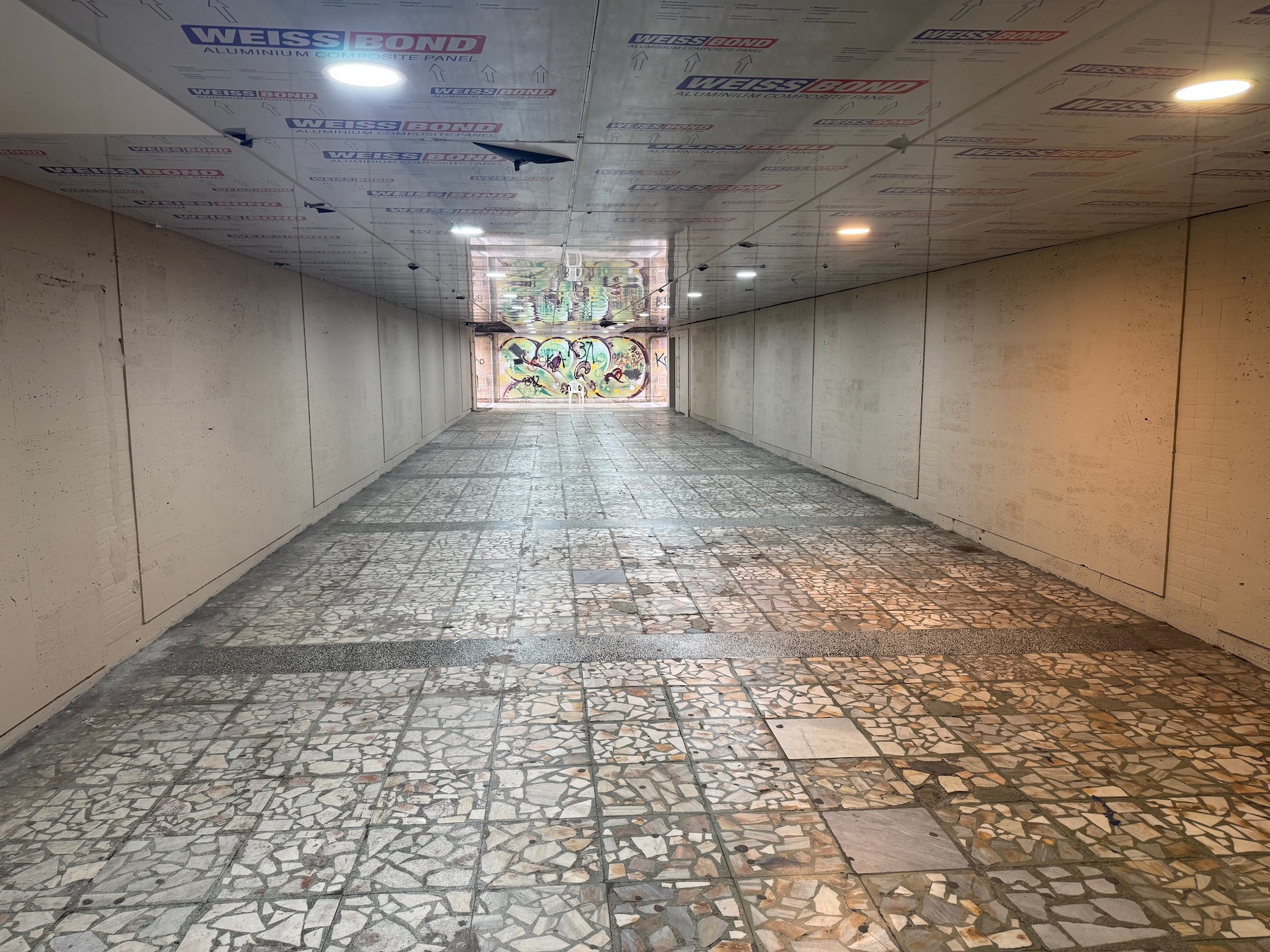 Clean Walls – Veselin.blog